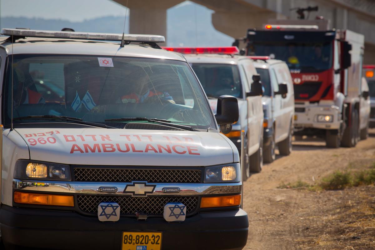 Donating a life saving Ambulance for MDA עמותת ידידי מד"א